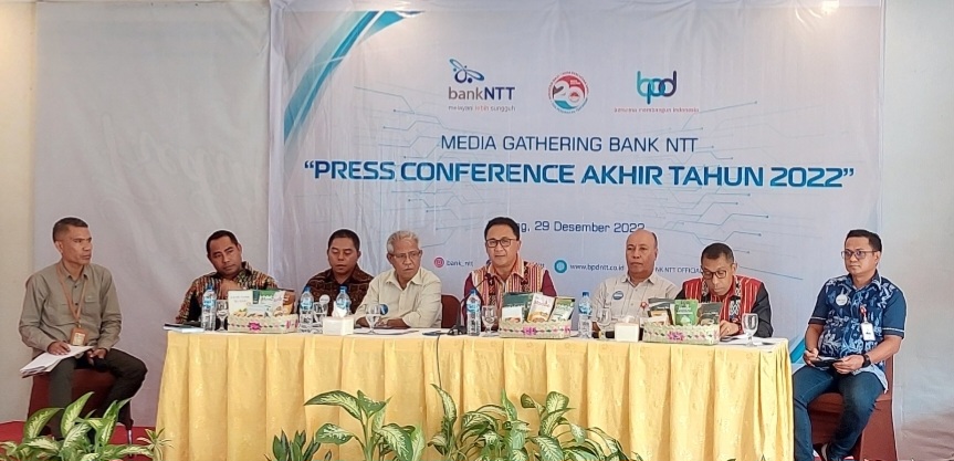 BANK NTT - Melayani Lebih Sungguh